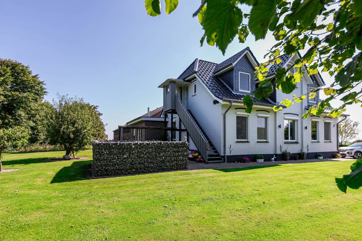 80 M² Ferienwohnung ∙ 2 Schlafzimmer ∙ 5 Gäste - Otterndorf