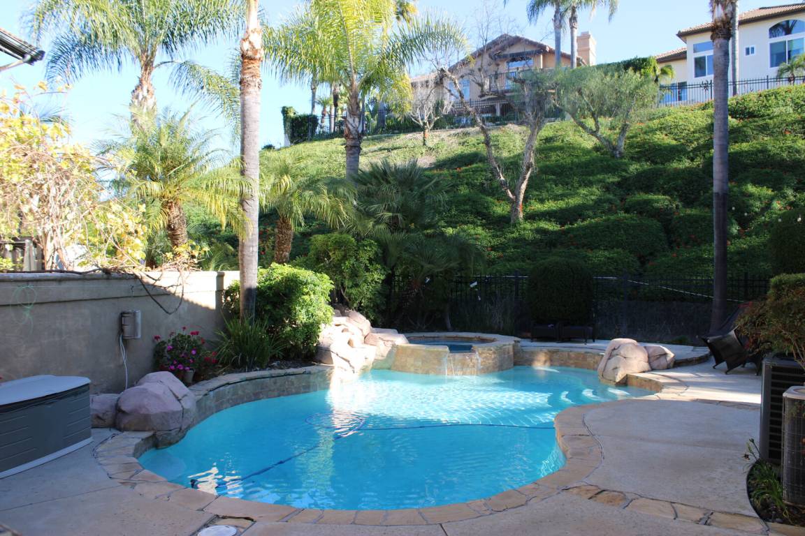 251 M² House ∙ 4 Bedrooms ∙ 1 Guest - Lake Forest, CA