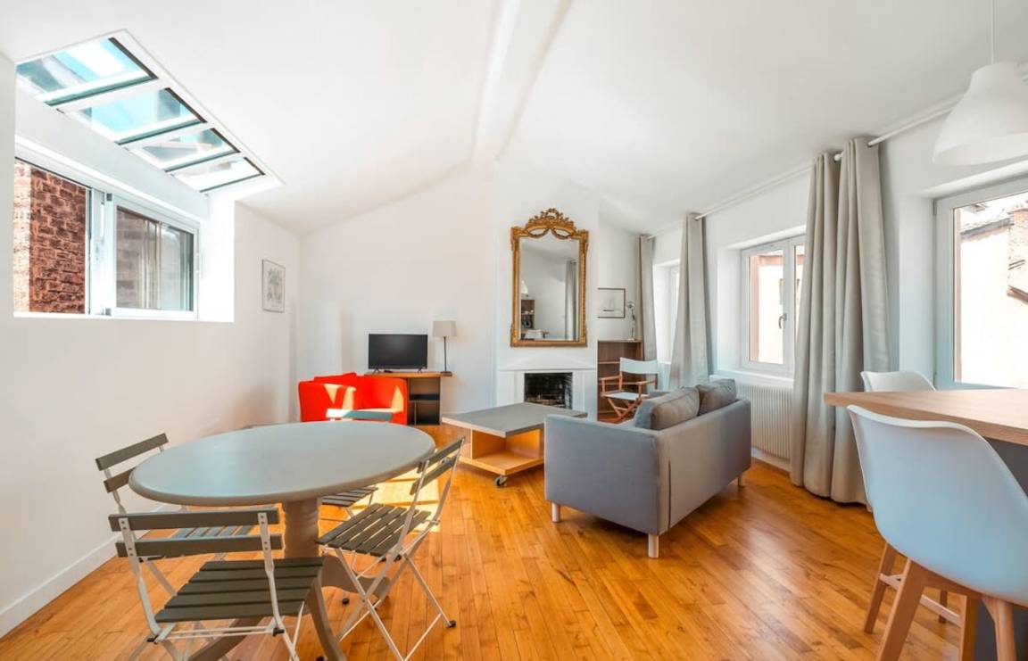 55 M² Appartement ∙ 1 Chambre ∙ 2 Personnes - Écully