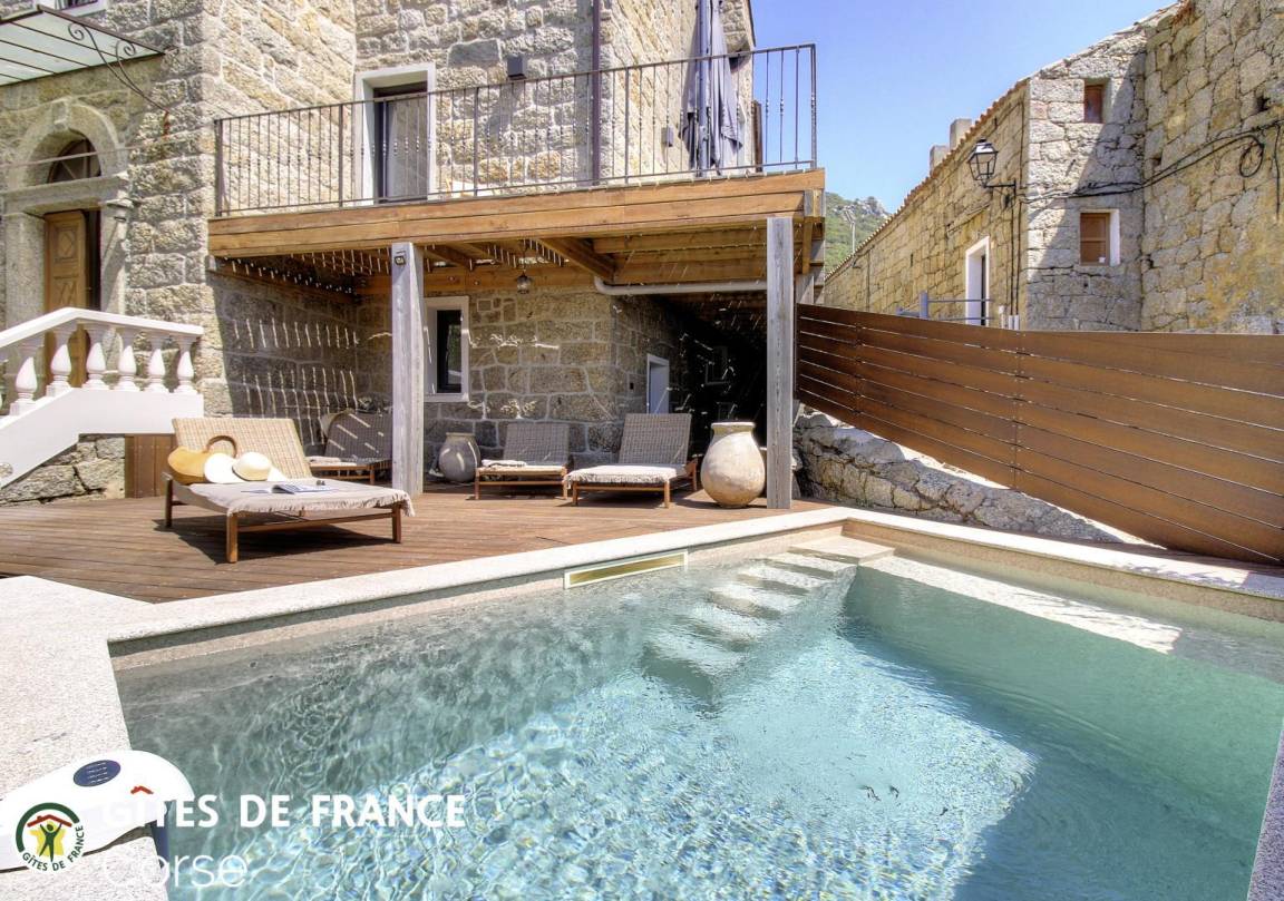 198 M² Gîte ∙ 3 Chambres ∙ 6 Personnes - Corse