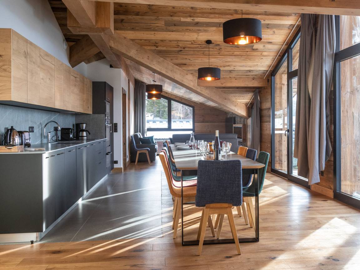 150 M² Apartment ∙ 6 Bedrooms ∙ 14 Guests - La Thuile