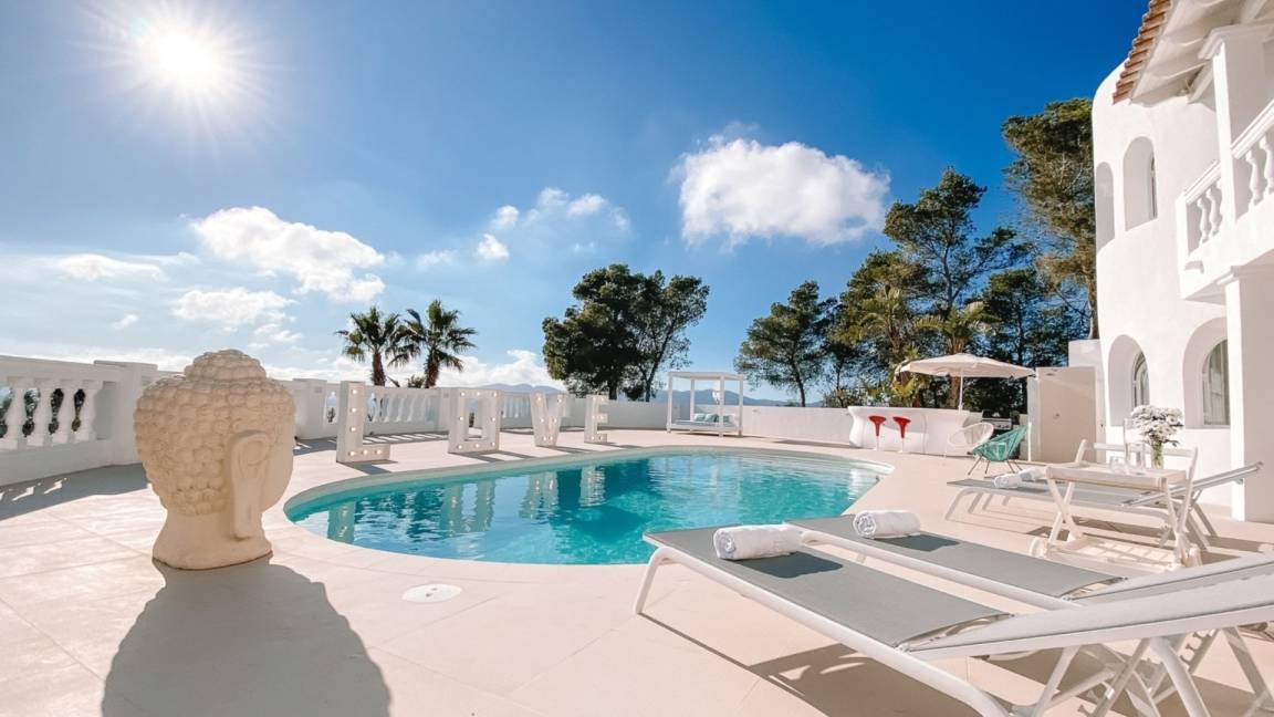 Villa ∙ 5 Bedrooms ∙ 10 Guests - Ibiza