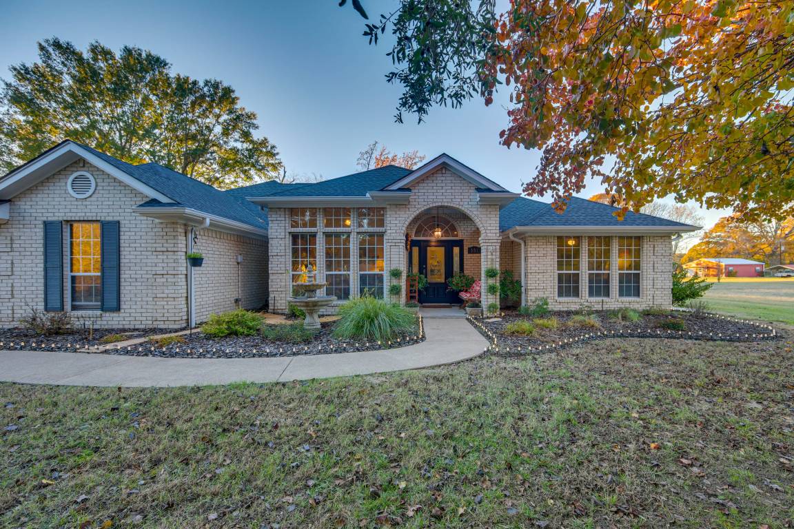 167 M² House ∙ 3 Bedrooms ∙ 8 Guests - Lake Tyler, TX