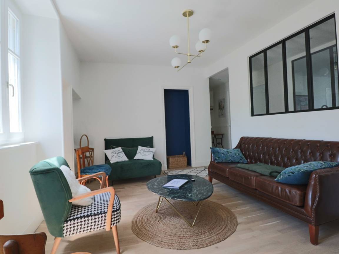 88 M² Ferienwohnung ∙ 3 Schlafzimmer ∙ 6 Gäste - La Bourboule