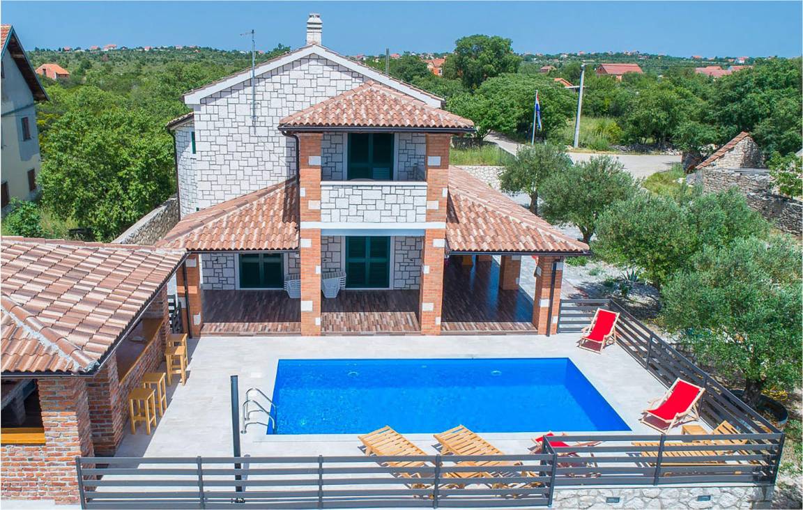 320 M² Maison De Vacances ∙ 4 Chambres ∙ 10 Personnes - Skradin
