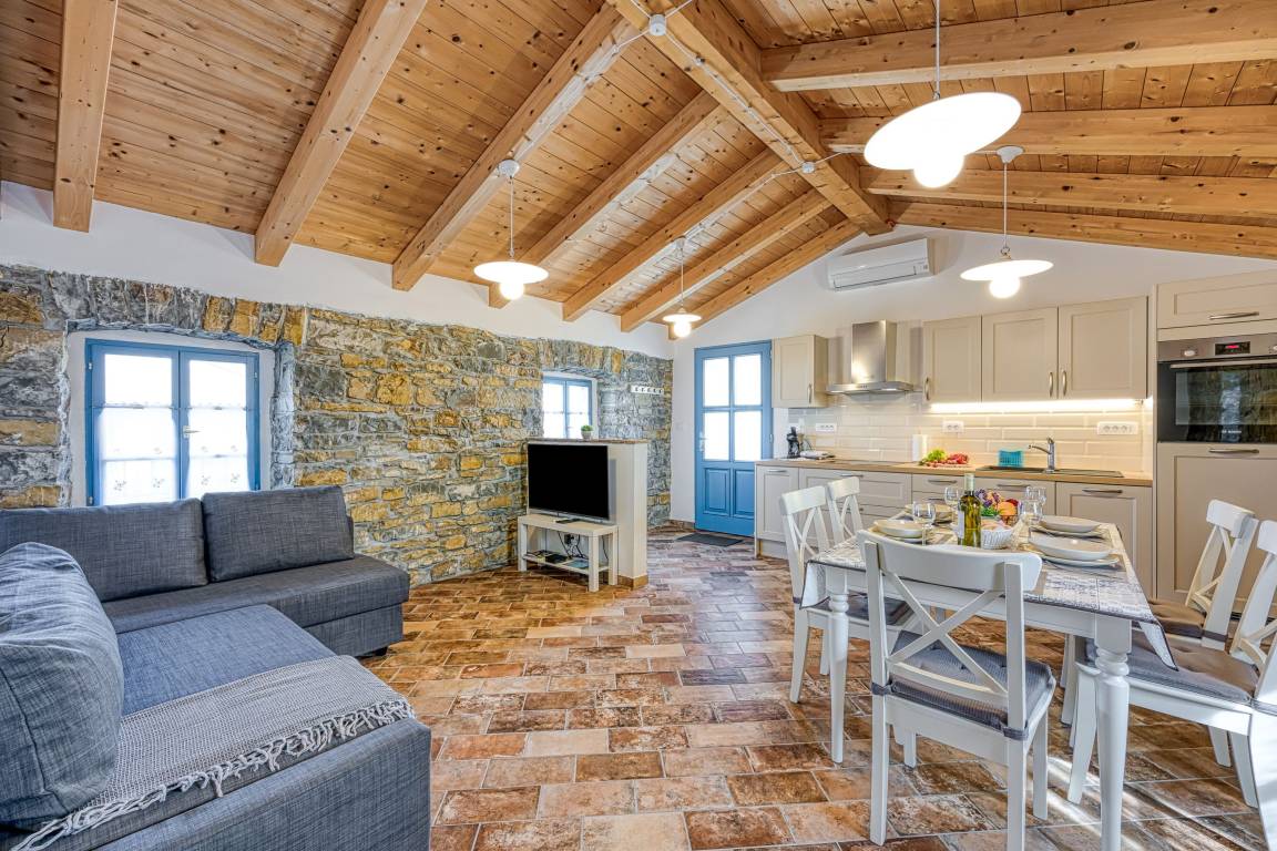 40 M² Appartamento Vacanza ∙ 1 Camera Da Letto ∙ 5 Ospiti - Trieste