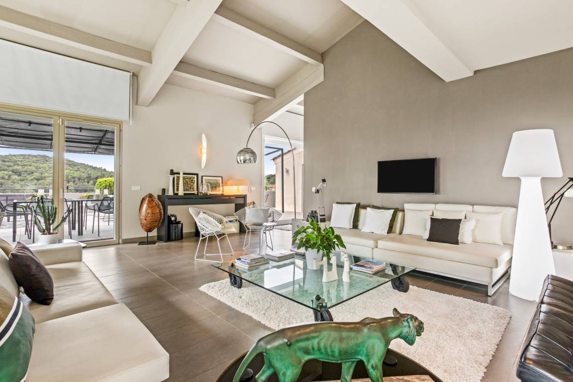 350 M² Villa ∙ 5 Bedrooms ∙ 10 Guests - Grimaud