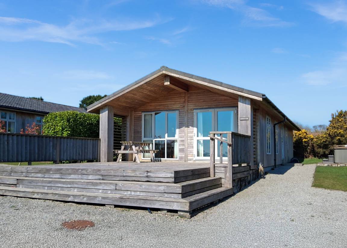 Chalet ∙ 2 Bedrooms ∙ 4 Guests - Cornwall