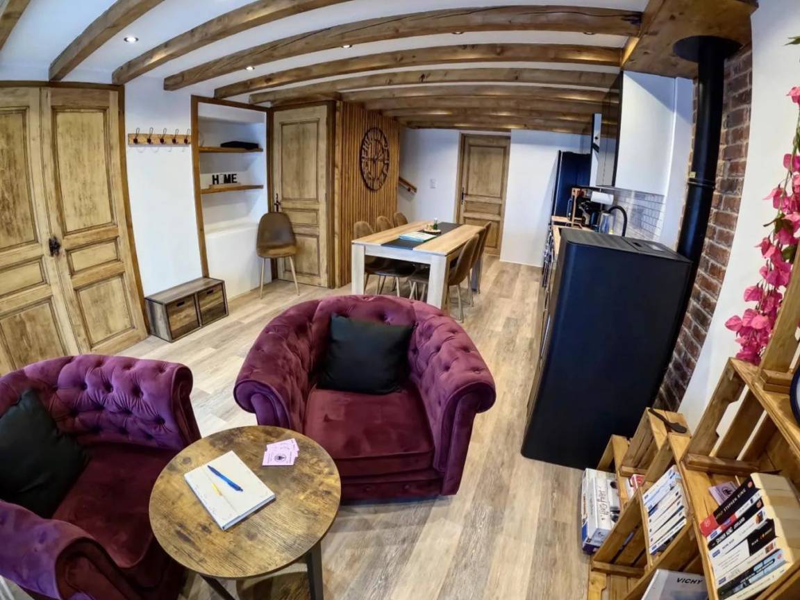 70 M² Cottage ∙ 3 Chambres ∙ 6 Personnes - Allier