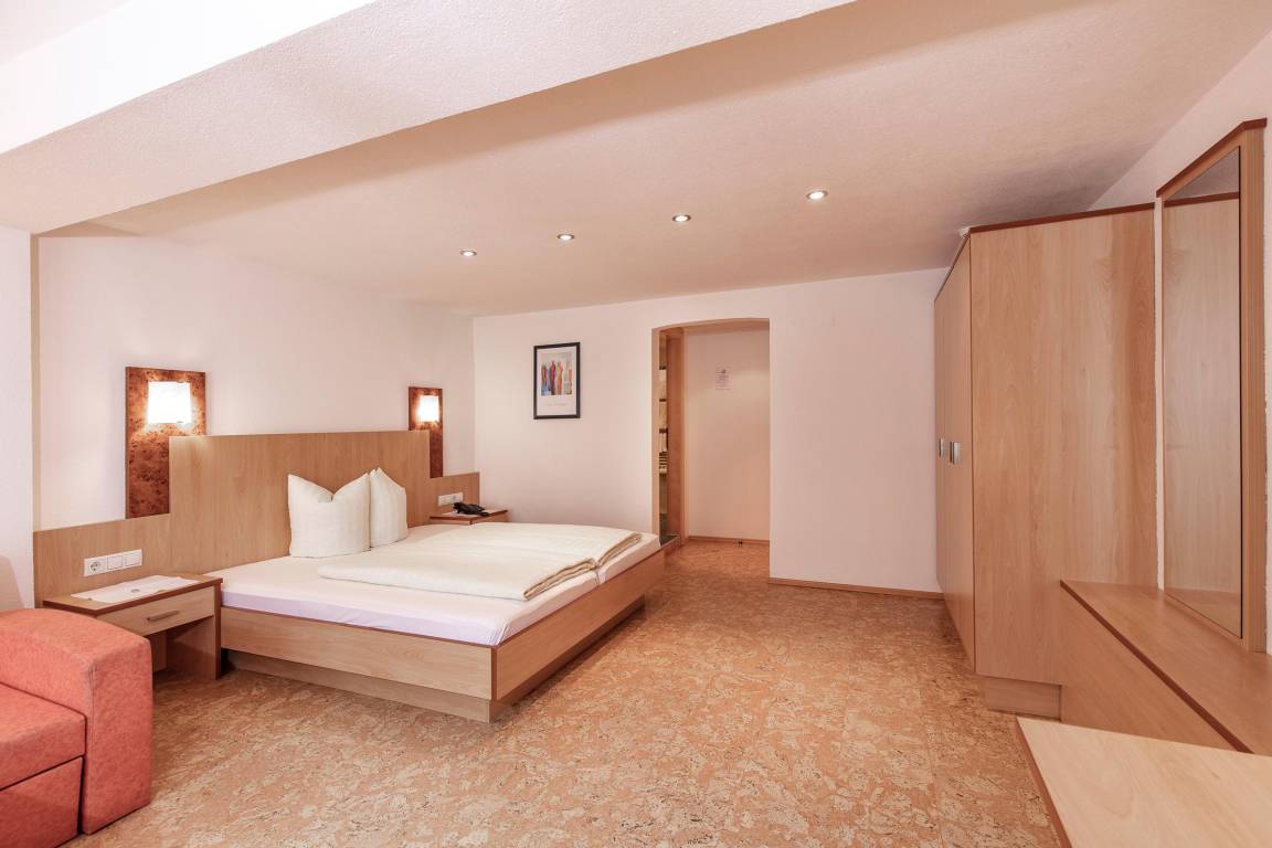 30 M² Hôtel ∙ 1 Chambre ∙ 3 Personnes - Längenfeld