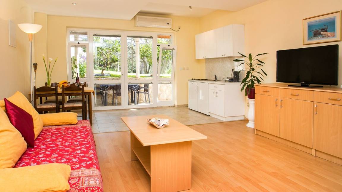 38 M² Hotel ∙ 1 Bedroom ∙ 4 Guests - Croatia