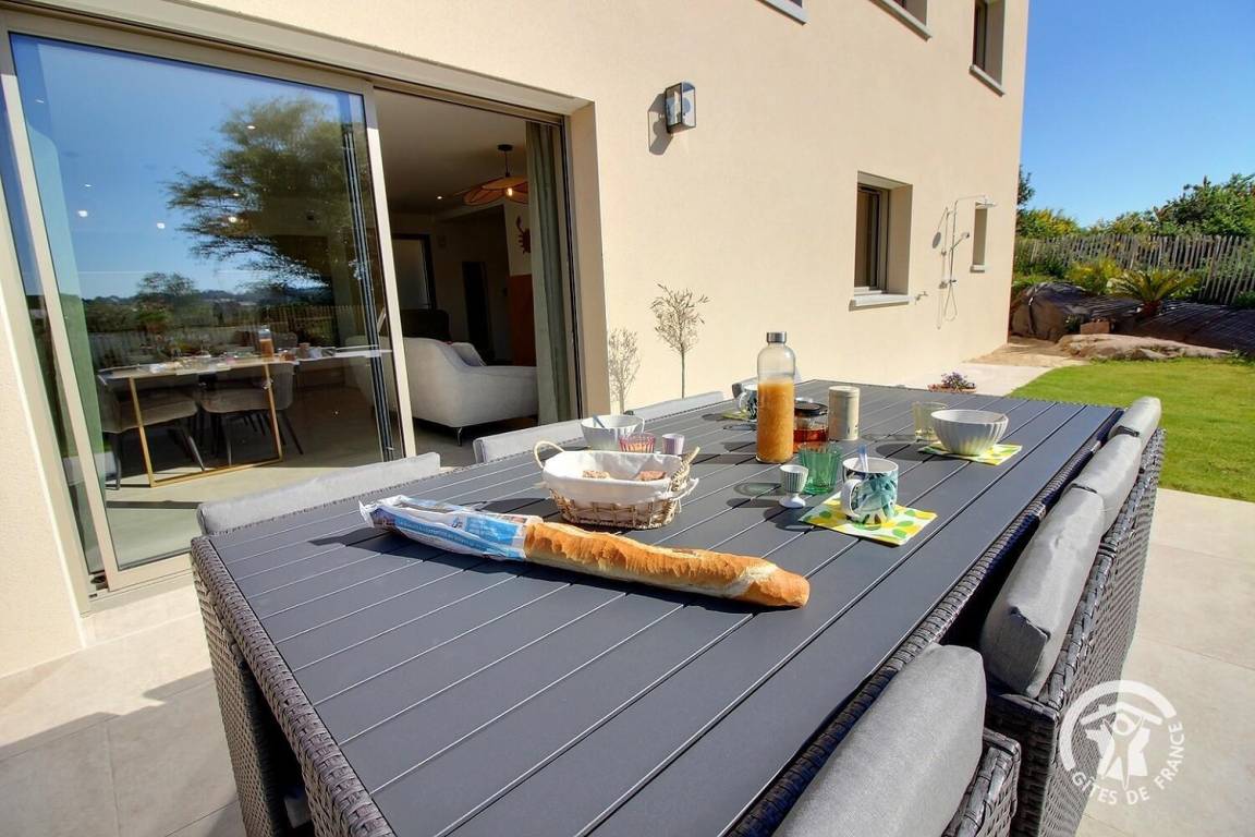 103 M² Gîte ∙ 3 Chambres ∙ 6 Personnes - Trégastel