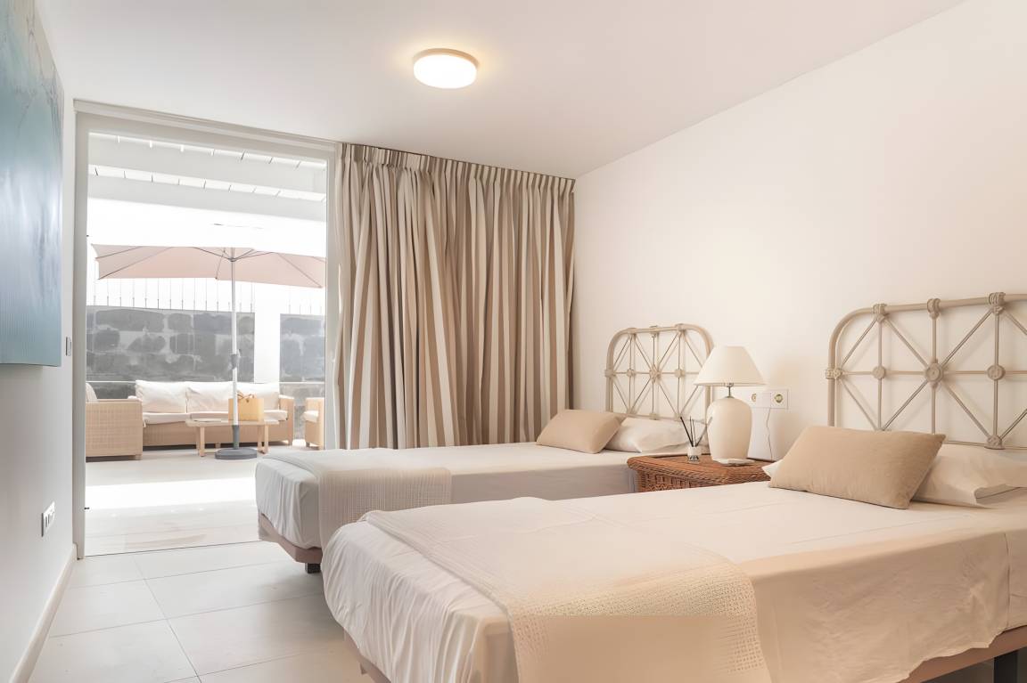 200 M² Villa ∙ 7 Habitaciones ∙ 13 Huéspedes - Maspalomas