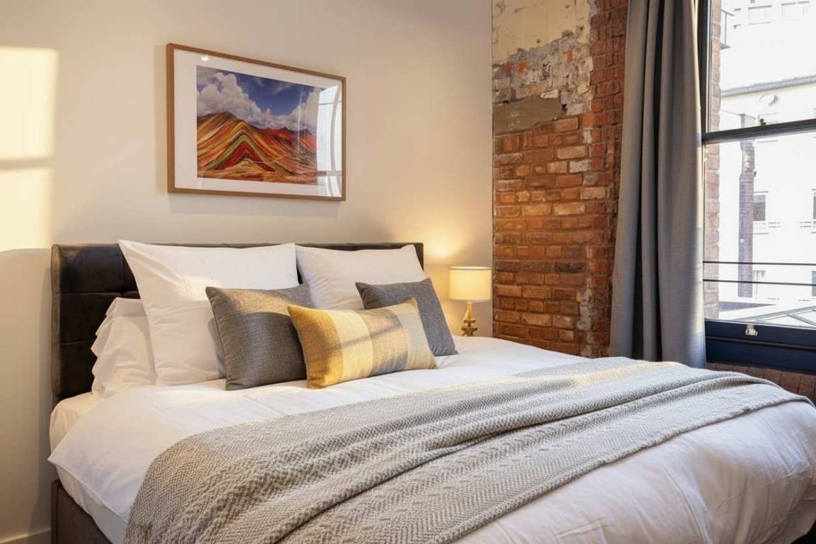 56 M² Apartment ∙ 1 Bedroom ∙ 4 Guests - HOME Theatre Manchester