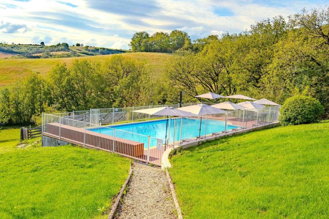 180 M² Gîte ∙ 3 Bedrooms ∙ 6 Guests - Tarn