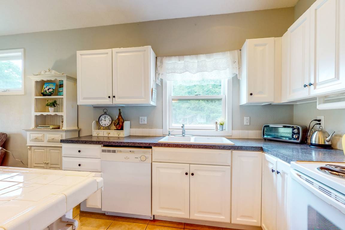 69 M² House ∙ 2 Bedrooms ∙ 4 Guests - Dallas, OR