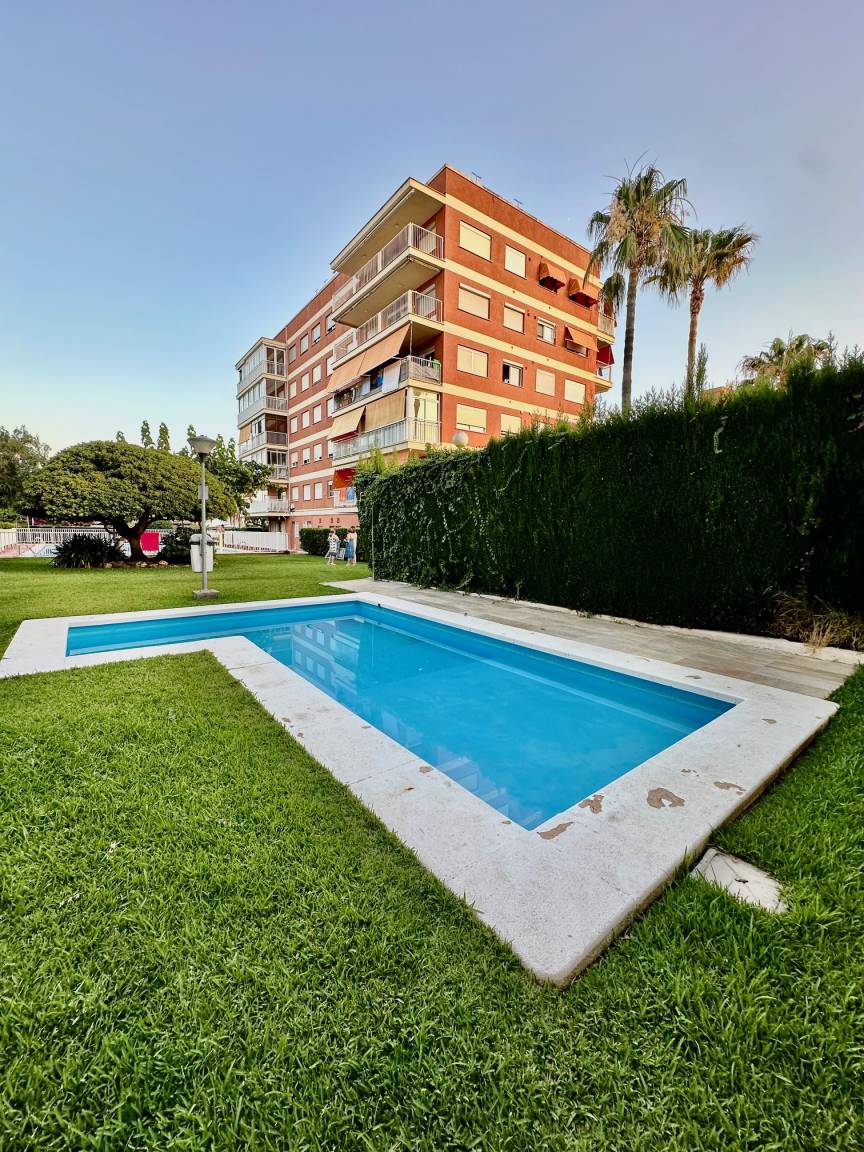 70 M² Apartamento ∙ 3 Habitaciones ∙ 6 Huéspedes - Castellón de la Plana