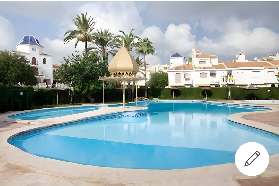 100 M² Casa ∙ 3 Habitaciones ∙ 7 Huéspedes - Torrellano