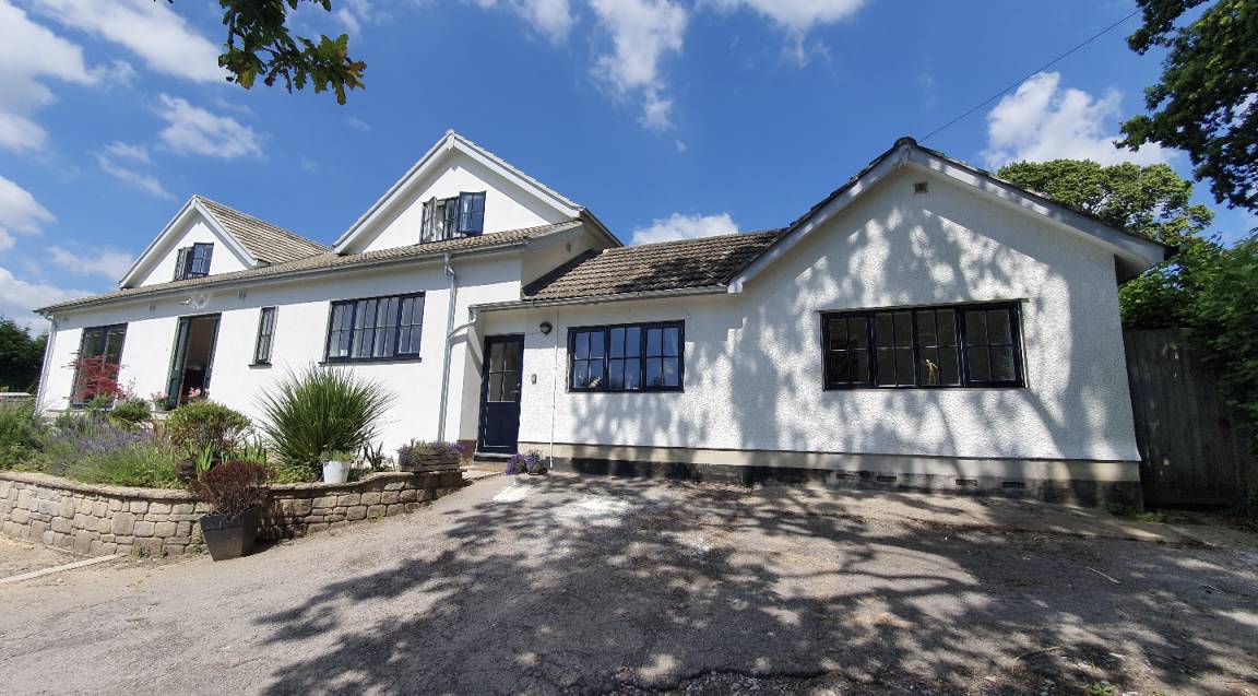 120 M² Cottage ∙ 2 Bedrooms ∙ 4 Guests - Buckfastleigh