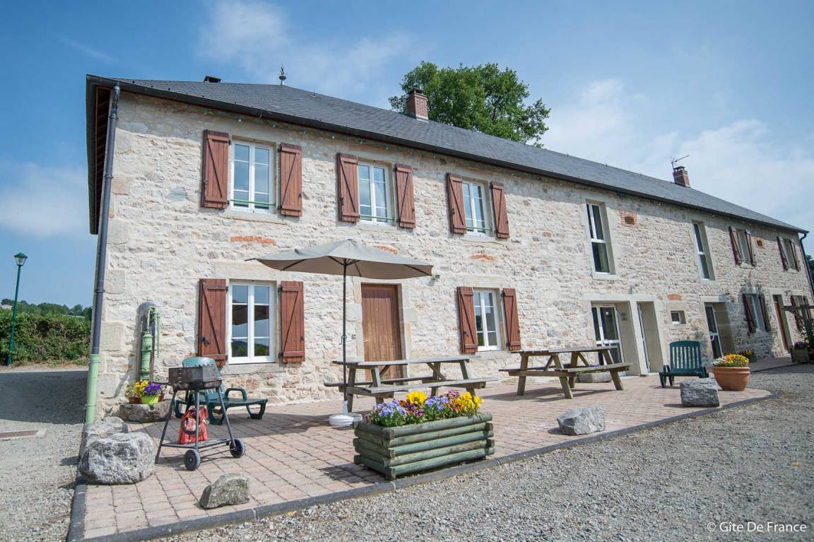 151 M² Gîte ∙ 5 Chambres ∙ 10 Personnes - Puy-de-Dôme