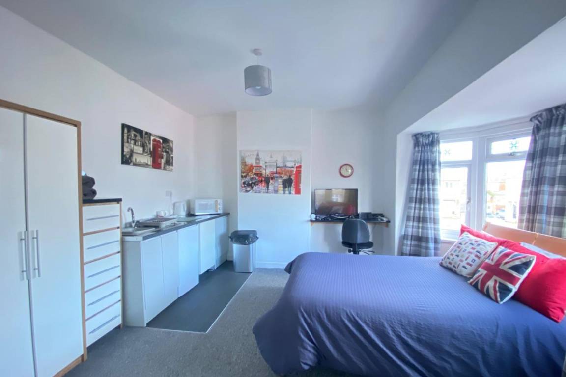 90 M² House ∙ 3 Bedrooms ∙ 6 Guests - Darlington