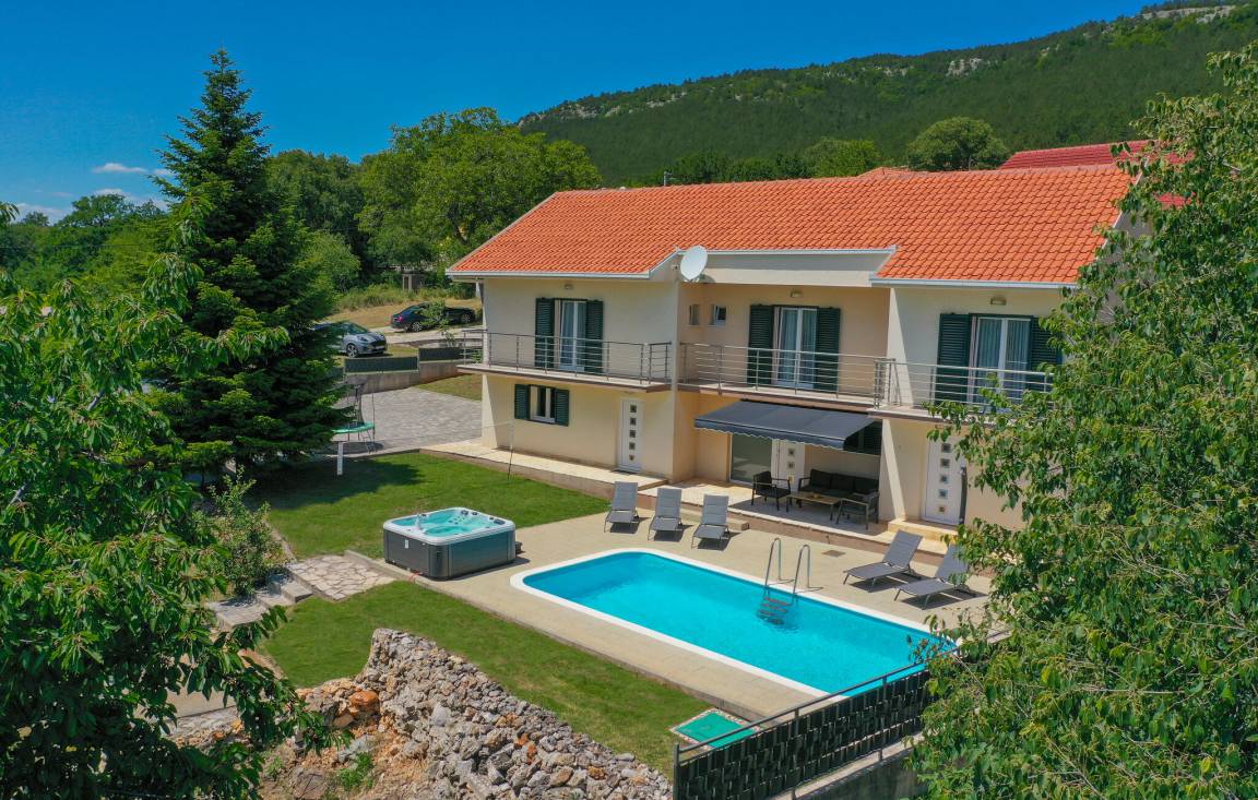 217 M² House ∙ 5 Bedrooms ∙ 10 Guests - Croatia