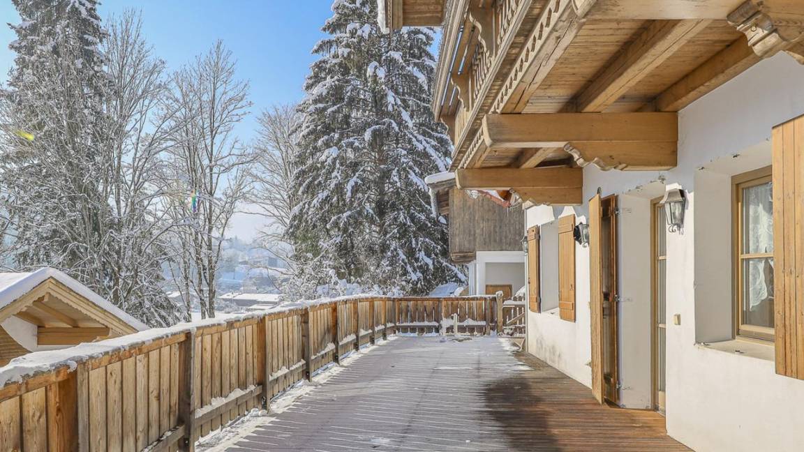 200 M² Ferienhaus ∙ 4 Schlafzimmer ∙ 8 Gäste - Kirchberg