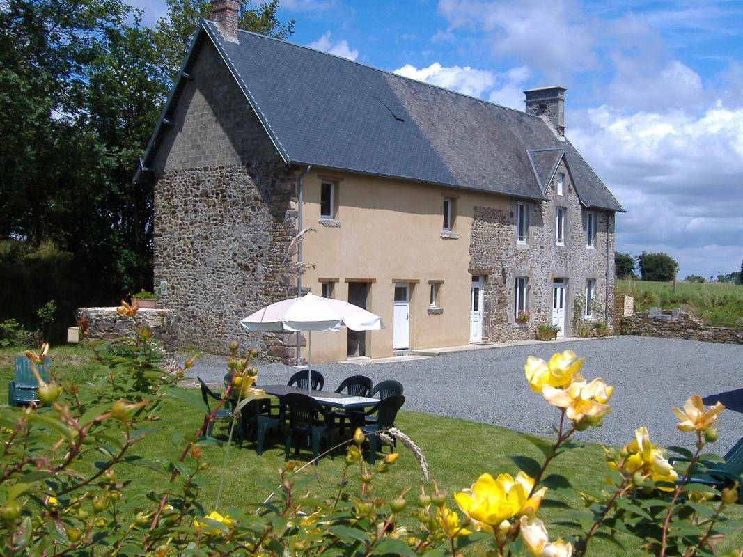 120 M² Gîte ∙ 3 Chambres ∙ 6 Personnes - Cotentin
