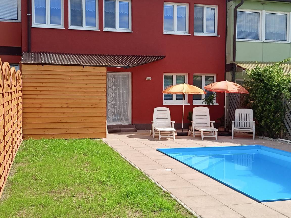 96 M² House ∙ 3 Bedrooms ∙ 6 Guests - Písek