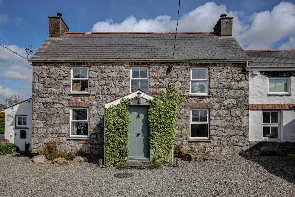 Cottage ∙ 6 Bedrooms ∙ 11 Guests - Haverfordwest
