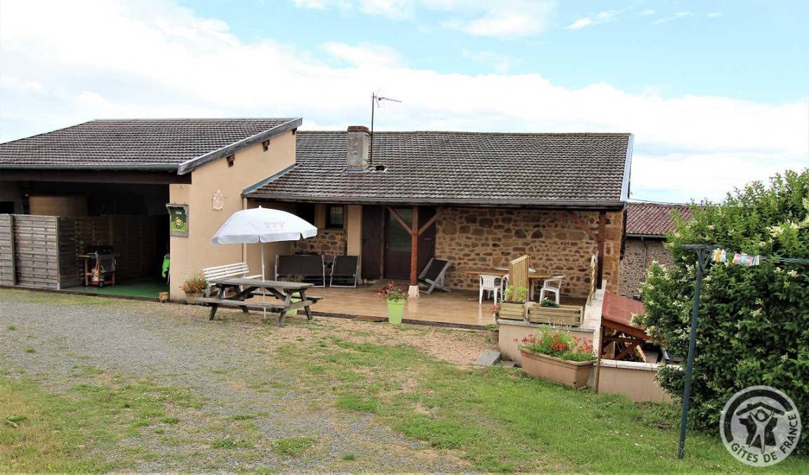 115 M² Gîte ∙ 3 Chambres ∙ 8 Personnes - Beaujolais
