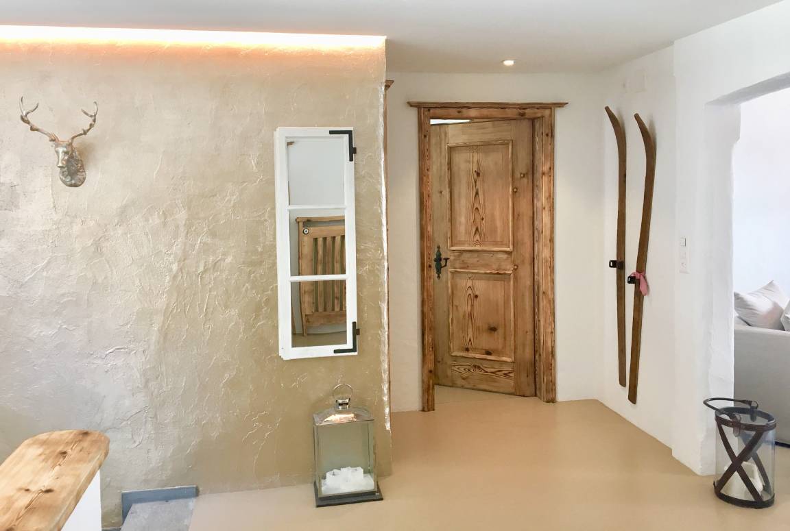 96 M² Ferienwohnung ∙ 2 Schlafzimmer ∙ 4 Gäste - Klosters-Serneus