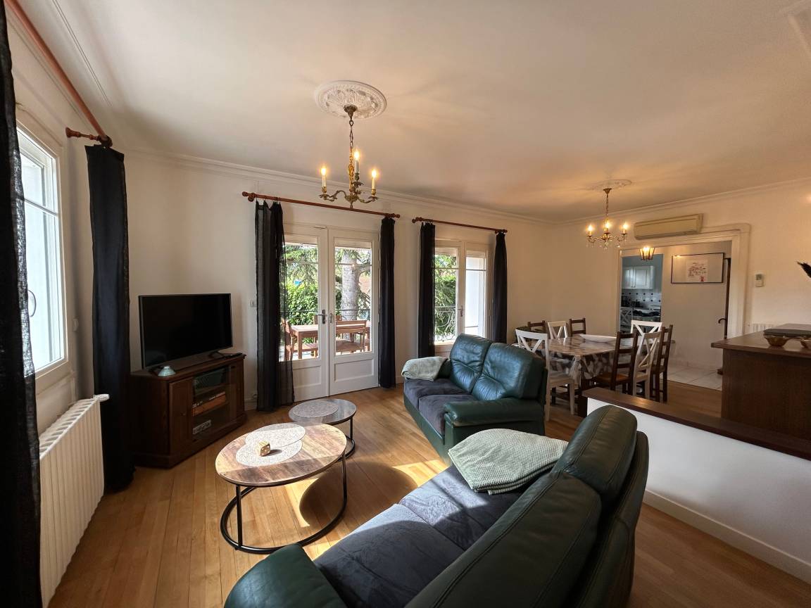 99 M² Appartement ∙ 2 Chambres ∙ 6 Personnes - La Roche-Posay