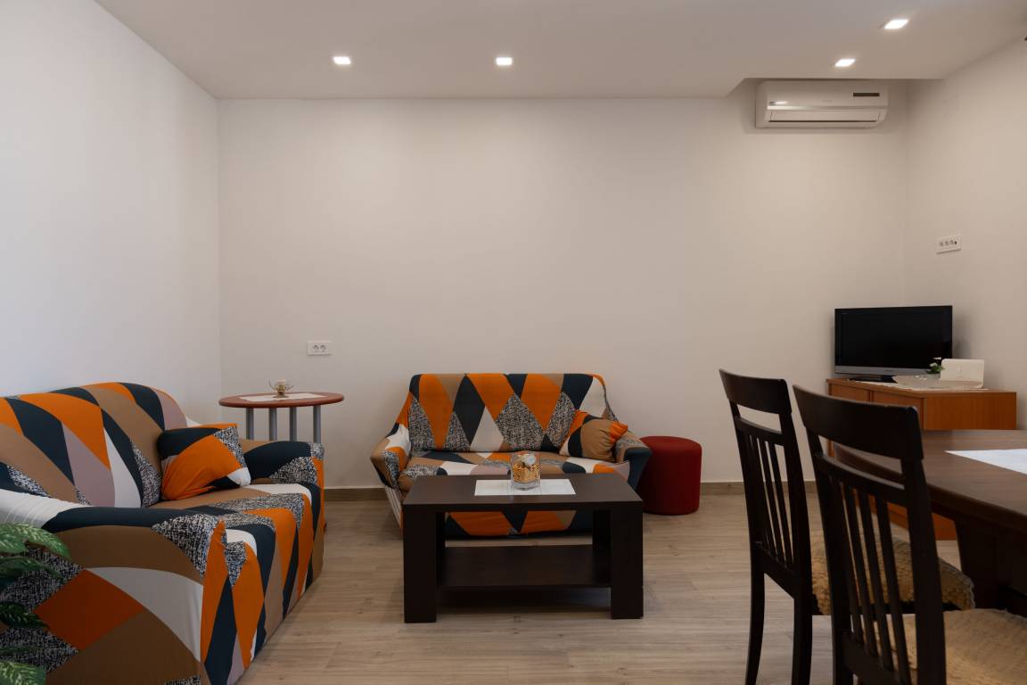 47 M² Ferienwohnung ∙ 2 Schlafzimmer ∙ 5 Gäste - Selce
