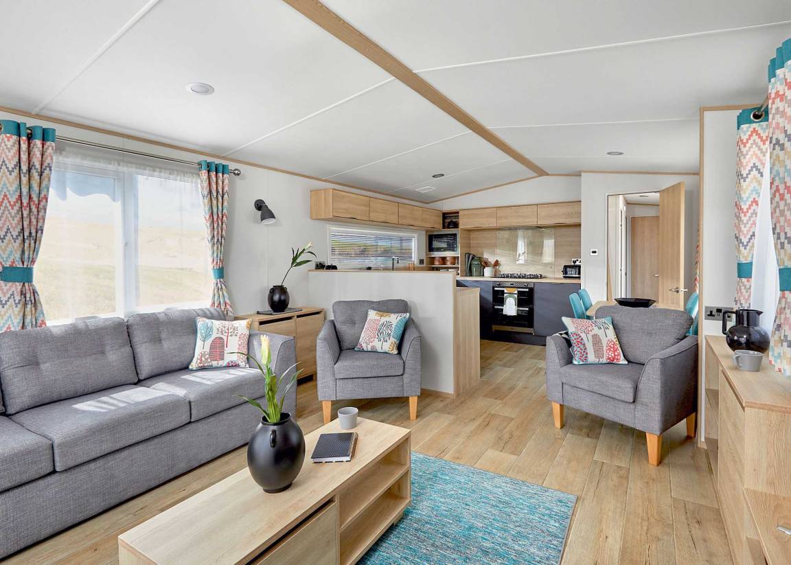 Caravan ∙ 2 Bedrooms ∙ 4 Guests - Lymington