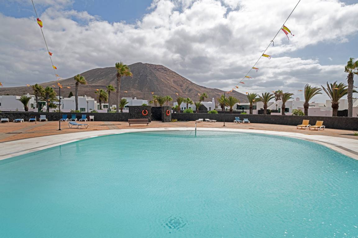 70 M² Apartamento ∙ 2 Habitaciones ∙ 4 Huéspedes - Playa Blanca