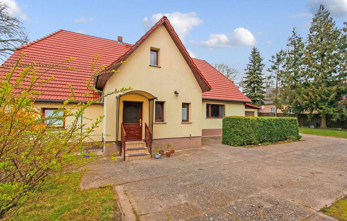 105 M² Ferienwohnung ∙ 2 Schlafzimmer ∙ 6 Gäste - Kratzeburg