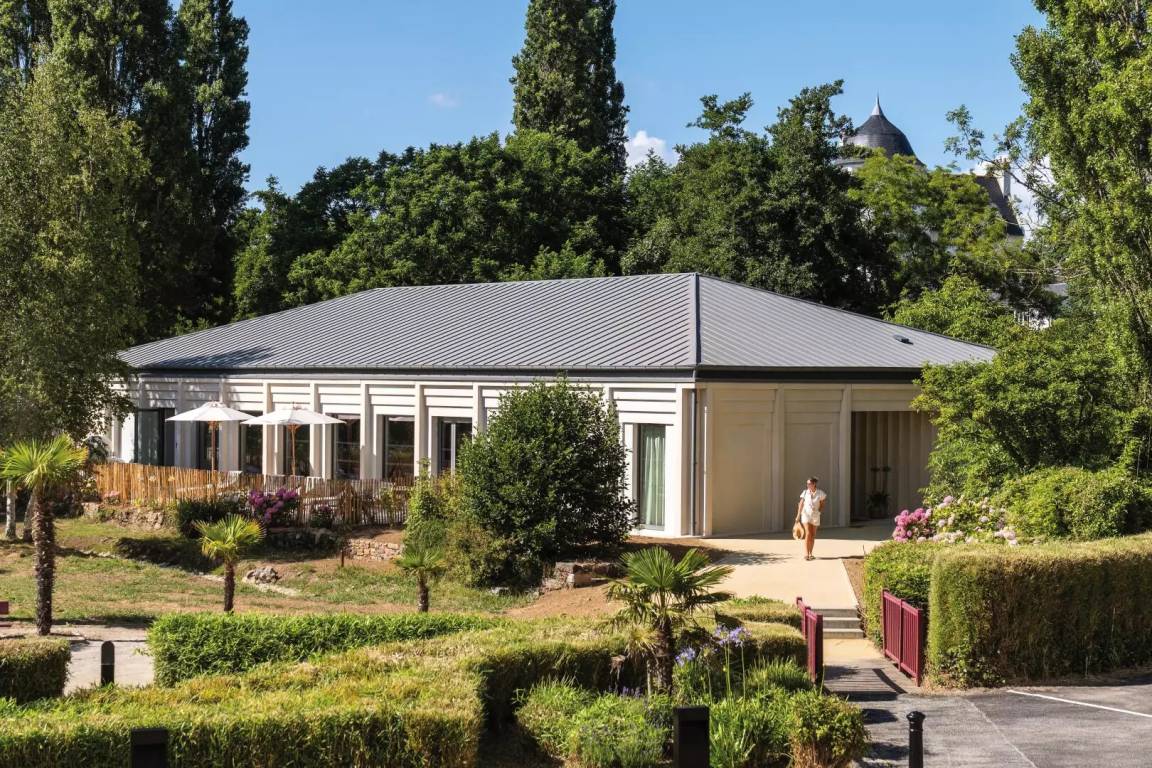 14 M² Hôtel ∙ 1 Chambre ∙ 2 Personnes - Morgat