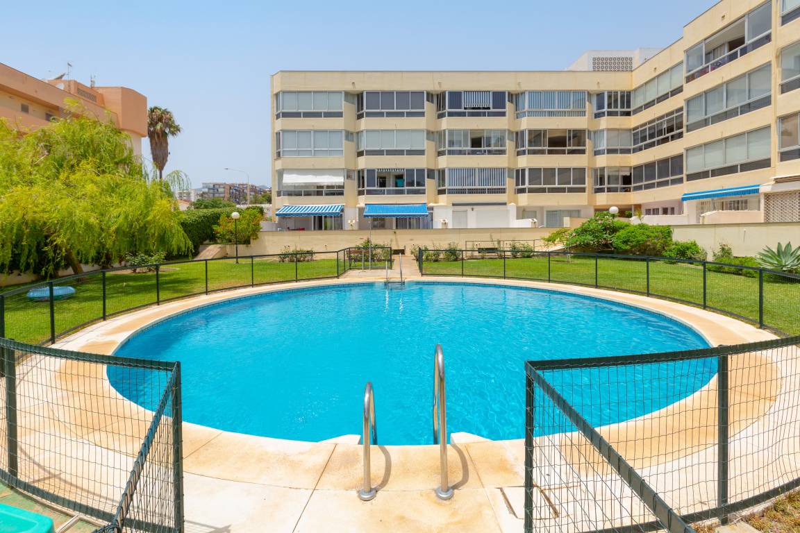 50 M² Apartamento ∙ 1 Habitación ∙ 4 Huéspedes - Torremolinos
