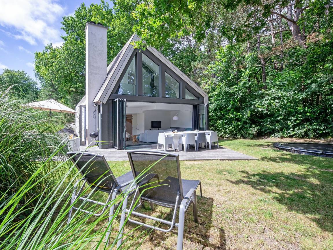 250 M² Villa ∙ 4 Bedrooms ∙ 8 Guests - Texel