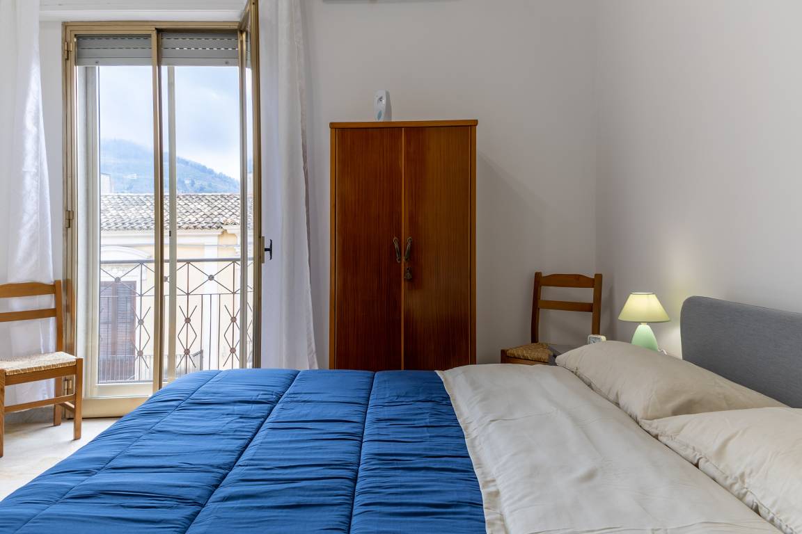 56 M² Apartamento ∙ 2 Habitaciones ∙ 4 Huéspedes - Chiaramonte Gulfi