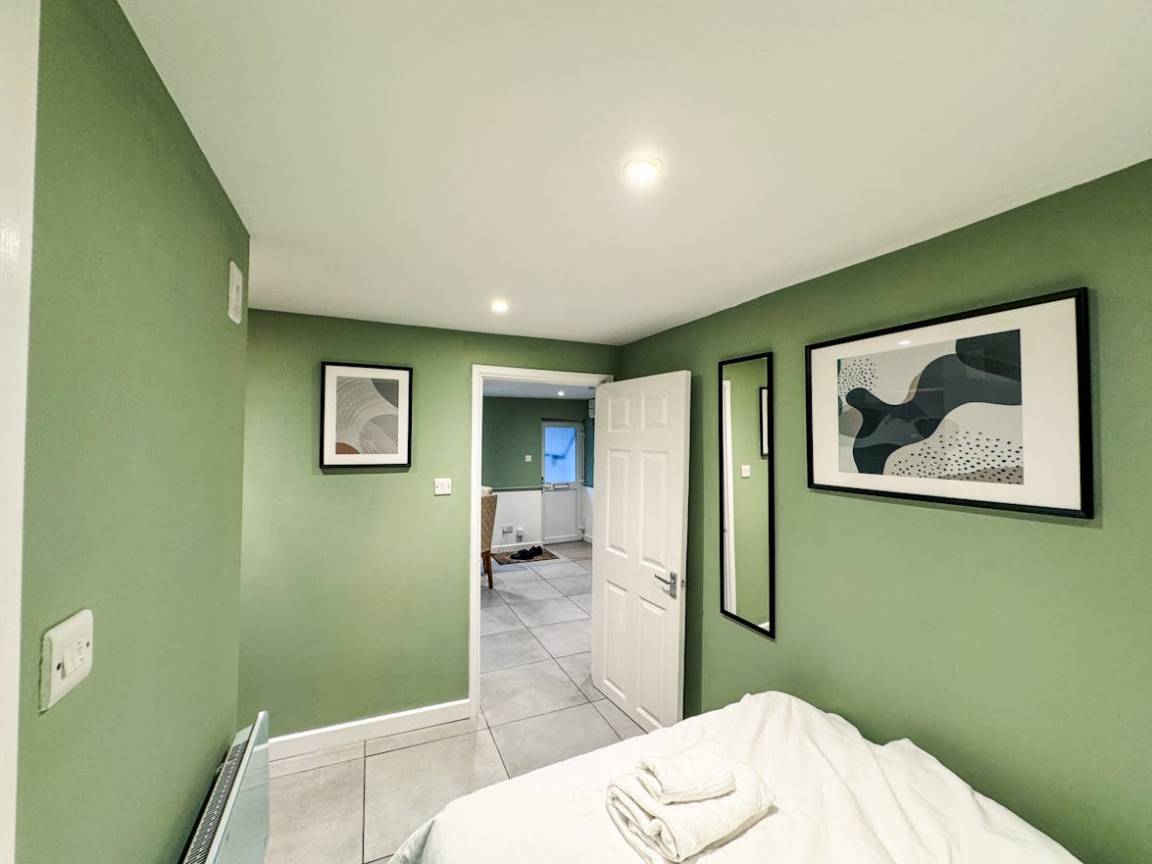 85 M² Apartment ∙ 1 Bedroom ∙ 2 Guests - Select Car Leasing Stadium