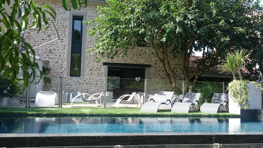 190 M² Maison De Vacances ∙ 4 Chambres ∙ 10 Personnes - Alès