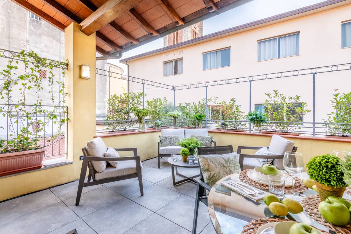 135 M² Ferienwohnung ∙ 2 Schlafzimmer ∙ 4 Gäste - Lucca