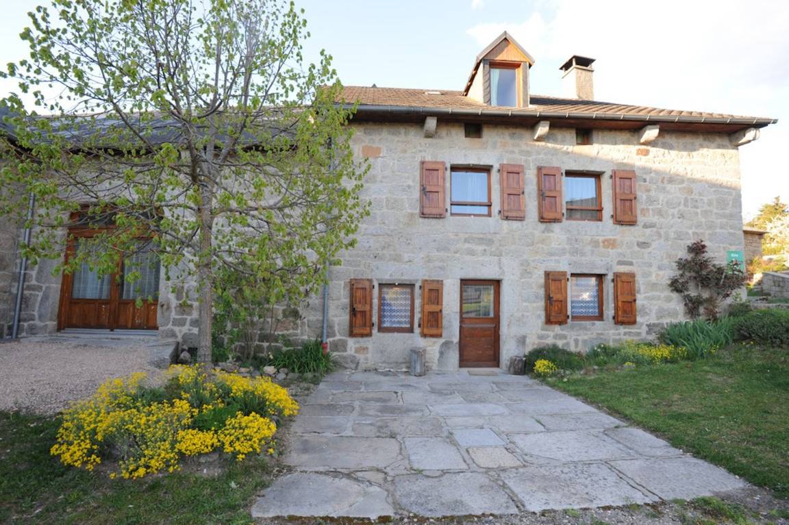 180 M² Maison De Vacances ∙ 4 Chambres ∙ 8 Personnes - Saint-Flour