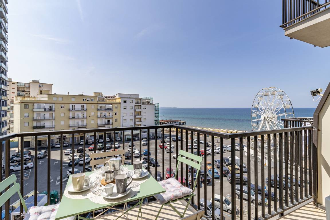 80 M² Apartment ∙ 2 Bedrooms ∙ 4 Guests - Follonica