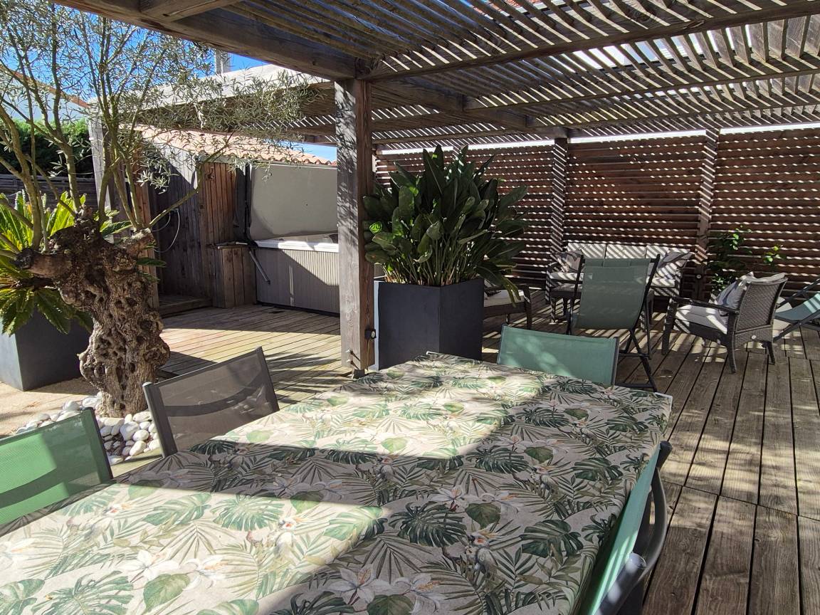 77 M² Maison De Vacances ∙ 3 Chambres ∙ 8 Personnes - Grues