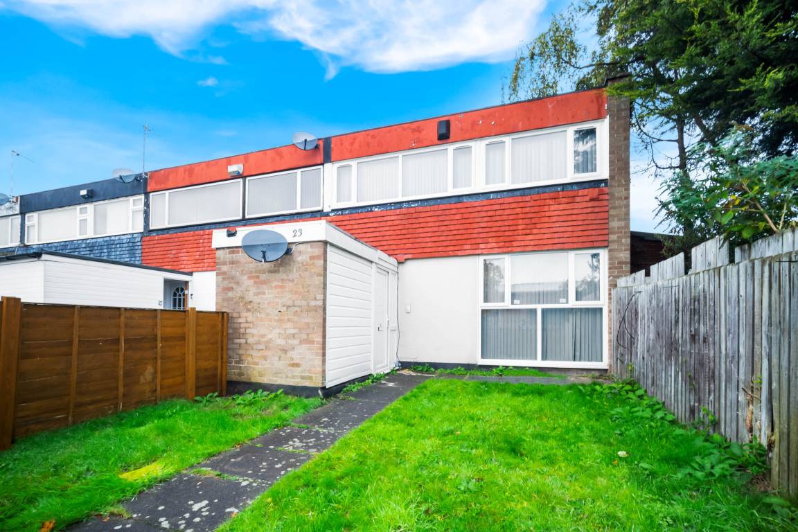 90 M² House ∙ 3 Bedrooms ∙ 7 Guests - Birmingham Airport (BHX)
