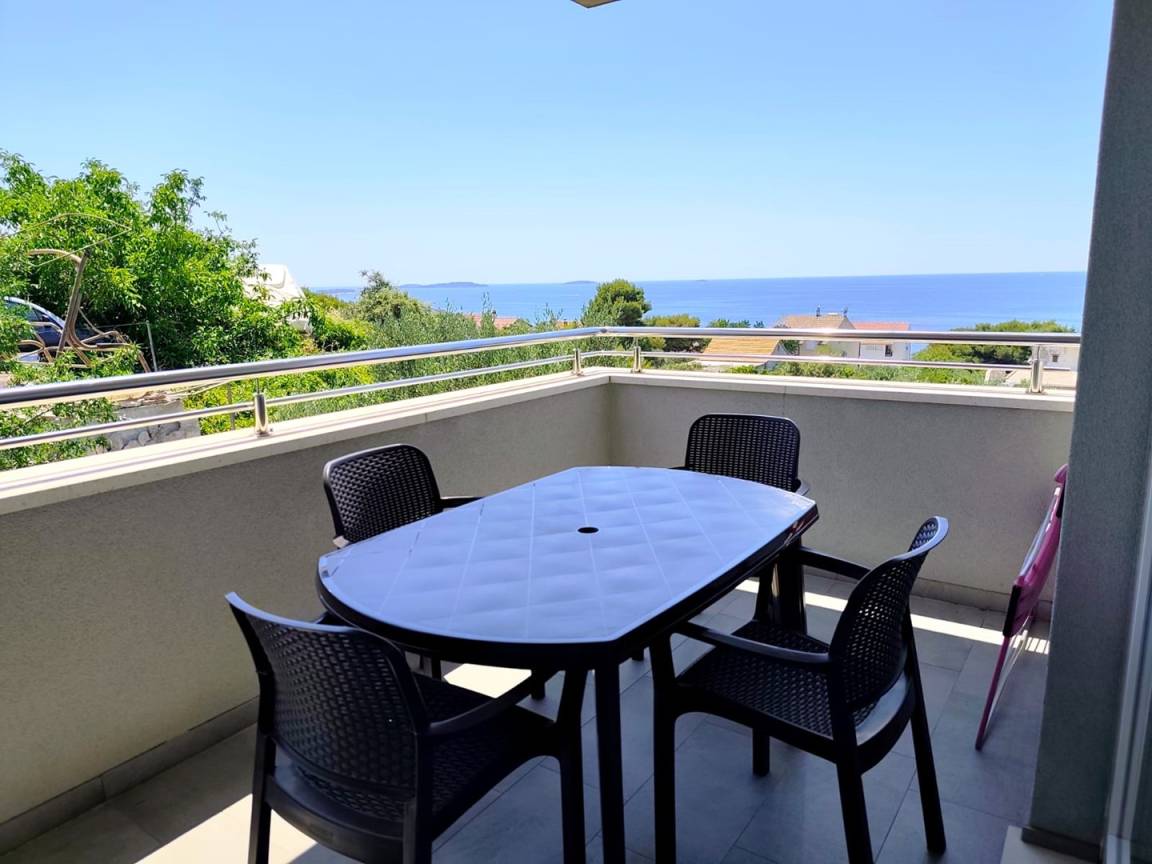 40 M² Ferienwohnung ∙ 1 Schlafzimmer ∙ 4 Gäste - Primošten