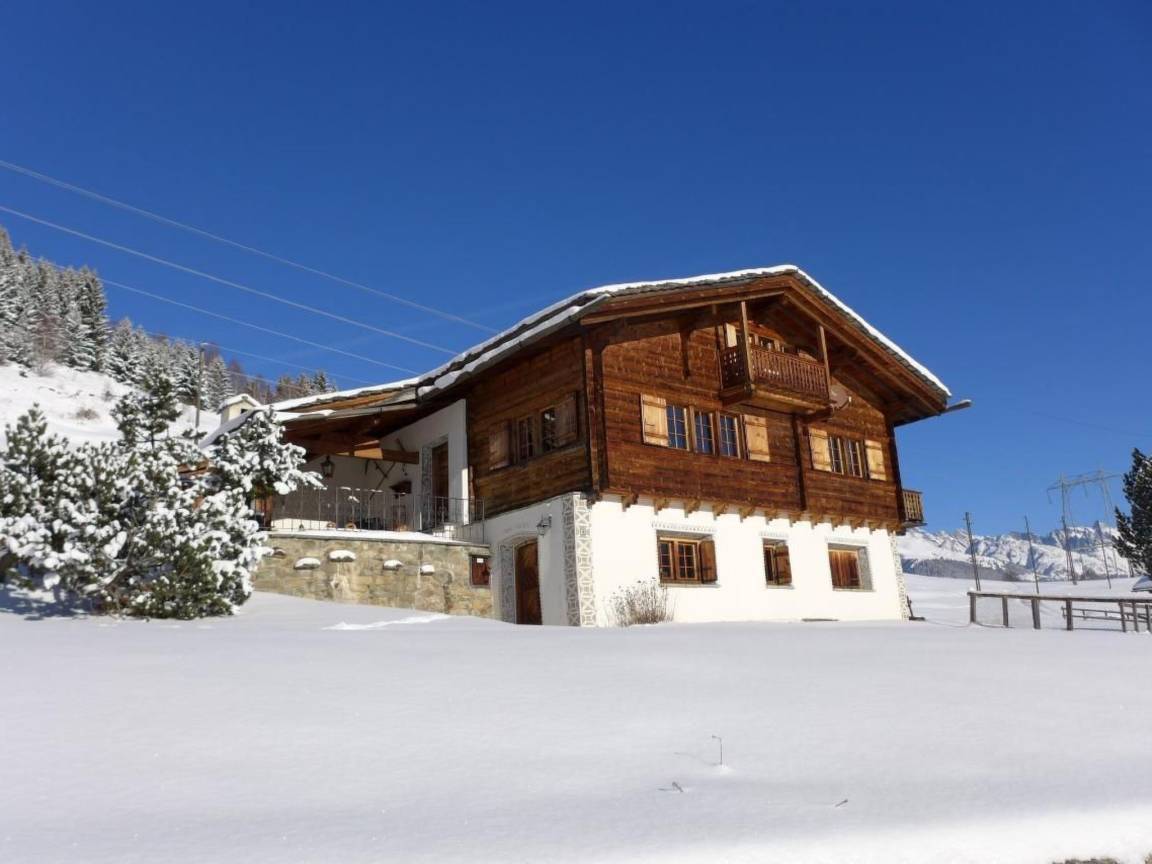 150 M² Ferienhaus ∙ 4 Schlafzimmer ∙ 7 Gäste - Disentis/Mustér